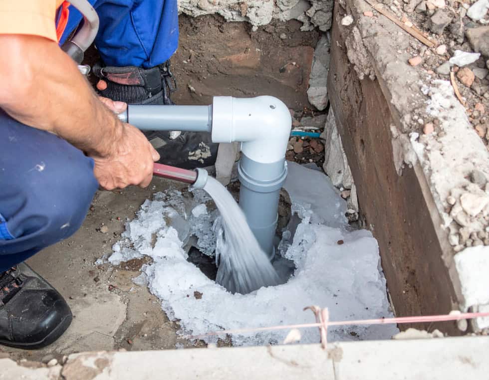 Frozen Pipes Survival Guide: How Plumbers Protect Homes